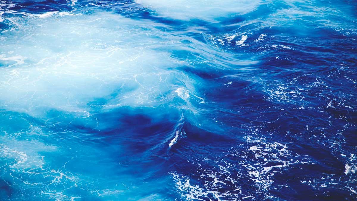 Penjelasan Mengapa Air Laut Berwarna Biru Dan Hijau